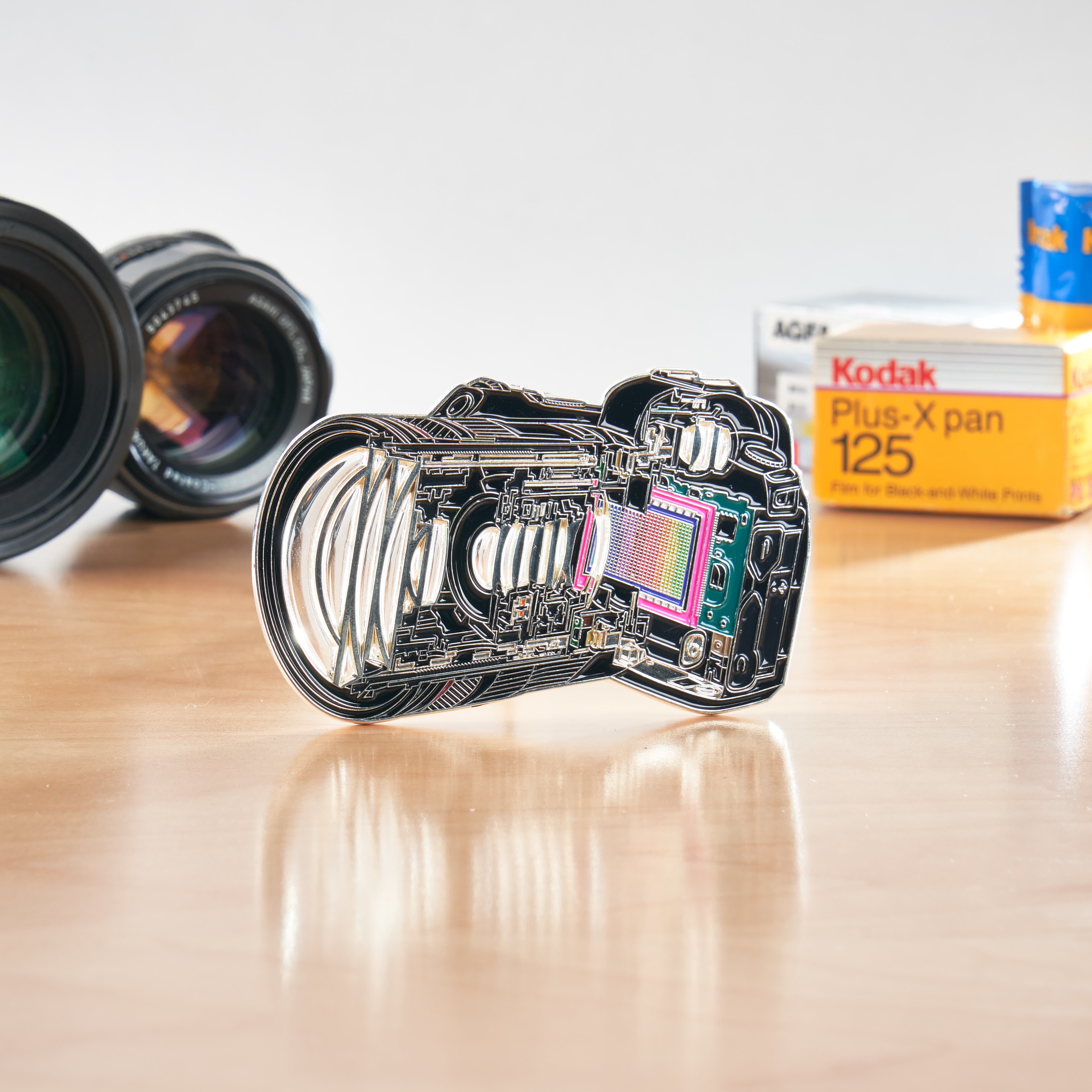 DSLR Lens Cutaway Lapel Pin - Digital Camera Photography Pins Badges ...