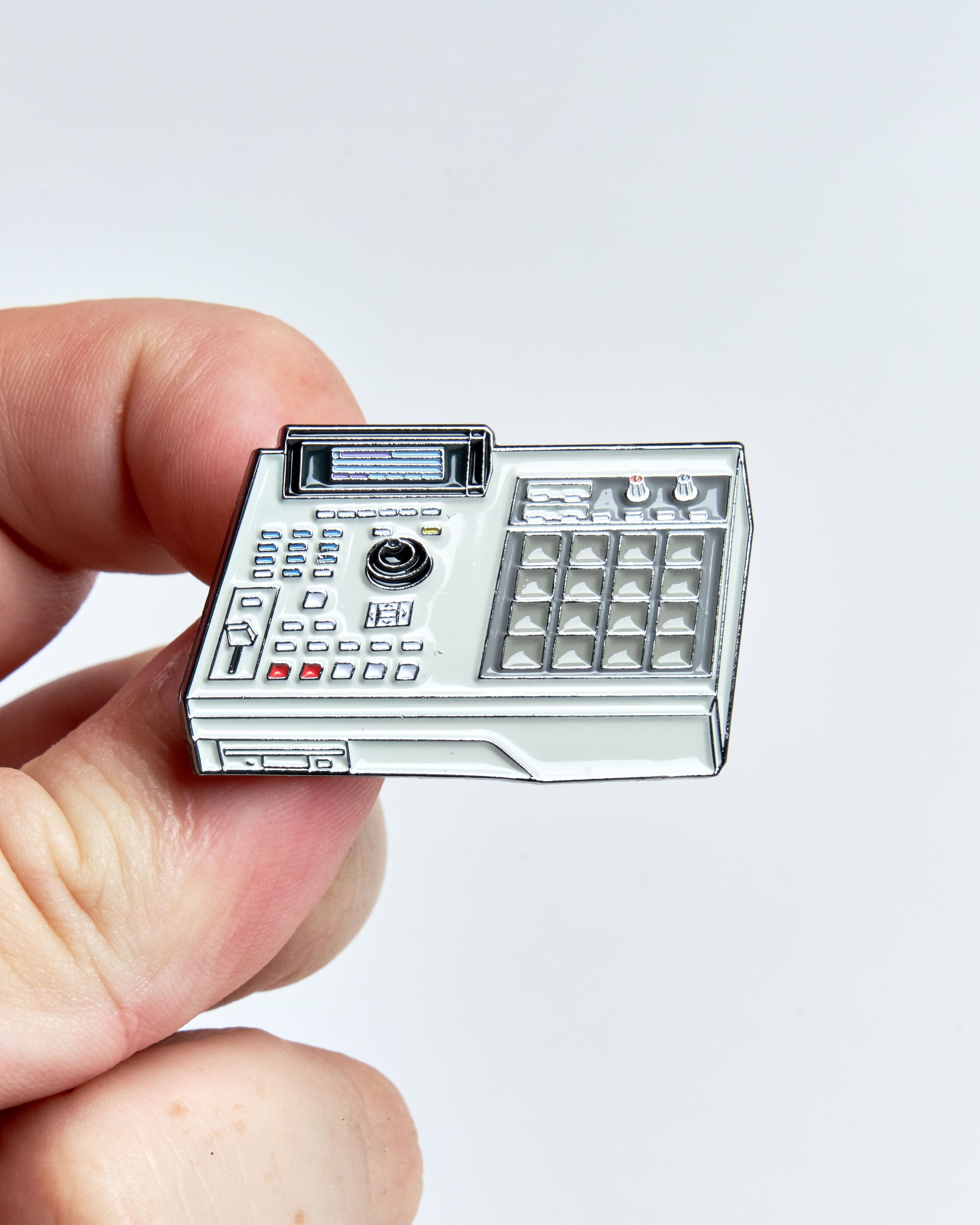 Akai MPC2000 XL MPC Vintage Badge Drum Machine Lapel Pin producer gift ...