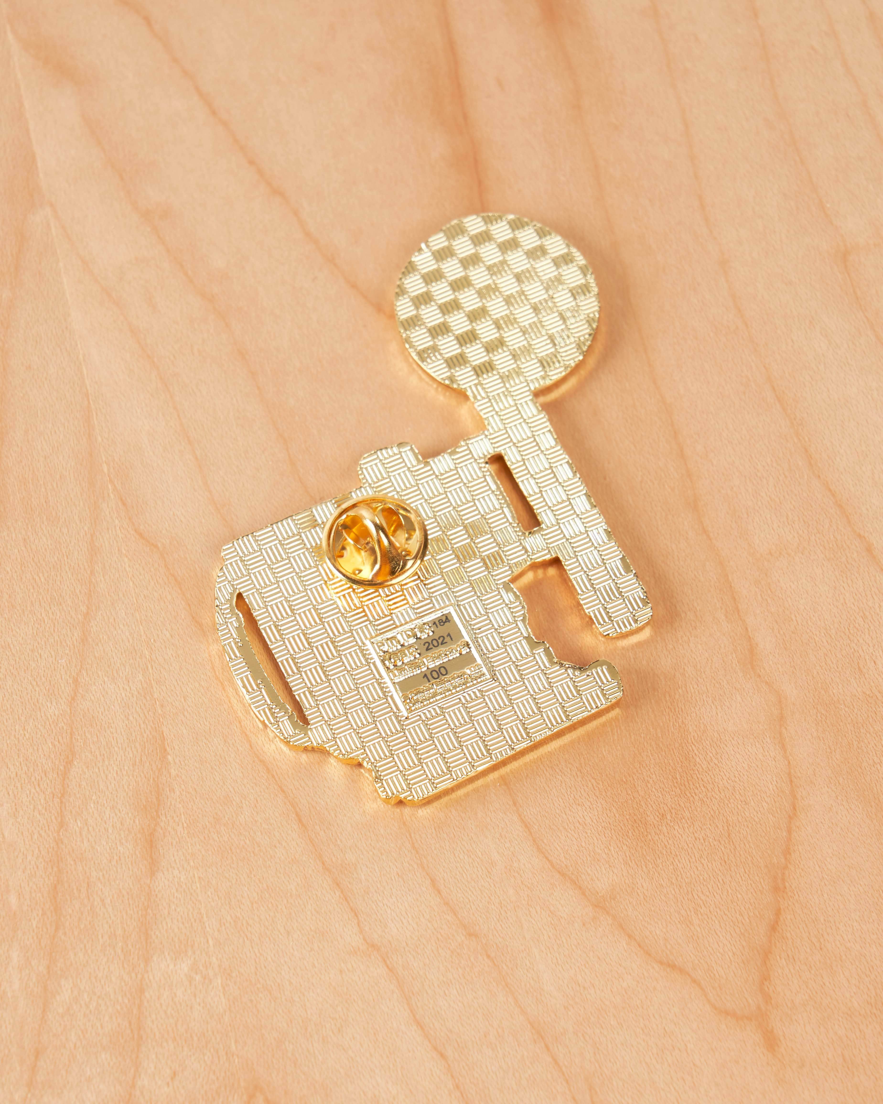 Graflex Speed Graphic Lapel Pin - Large Format Film Camera Pins Badges ...