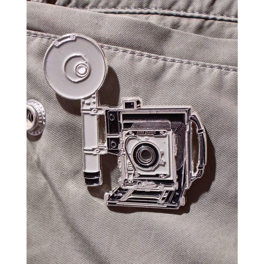 Graflex Speed Graphic Lapel Pin - Large Format Film Camera Pins Badges ...