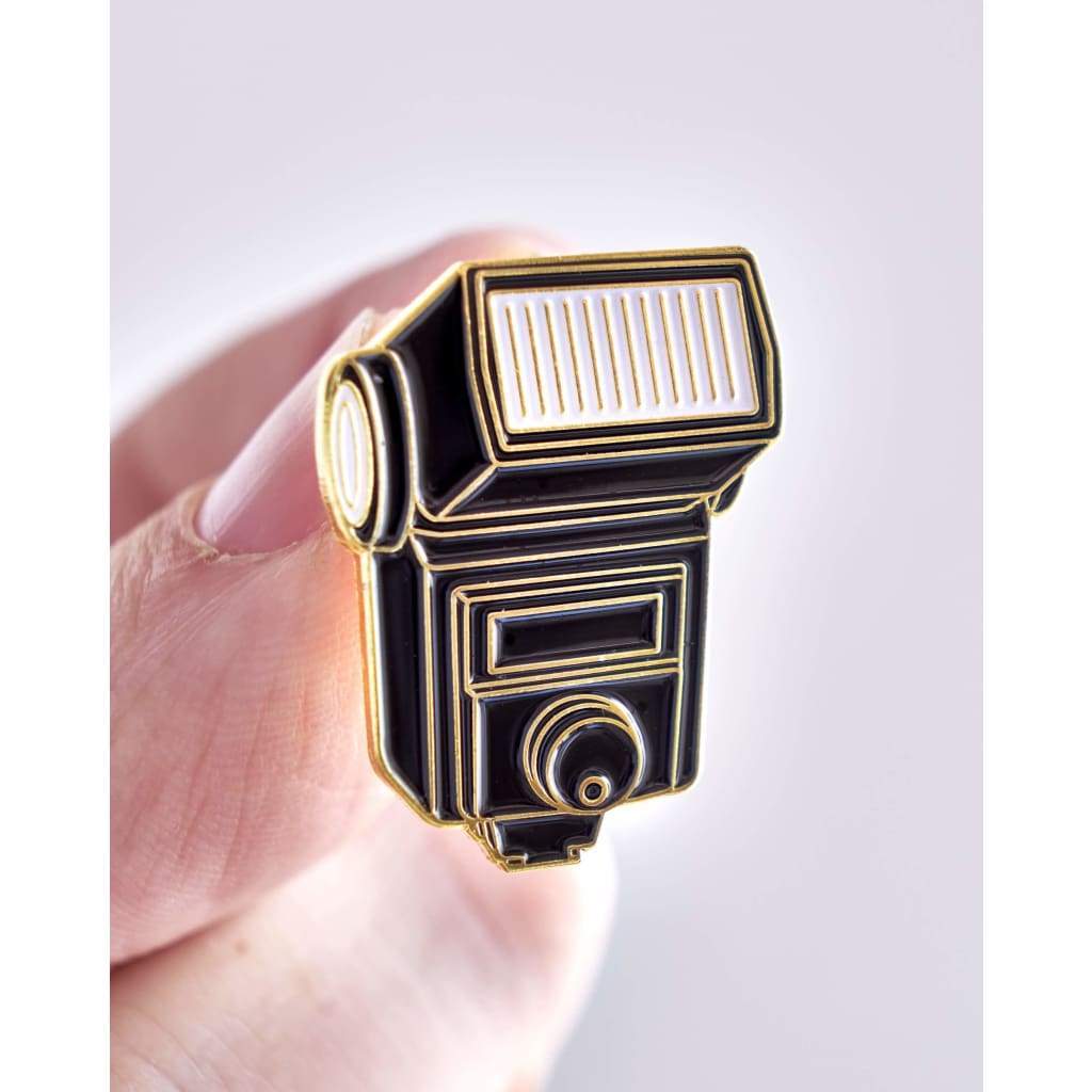 Flash Lapel Pin - 35mm Vivitar Film Camera Photography Pins Badges ...